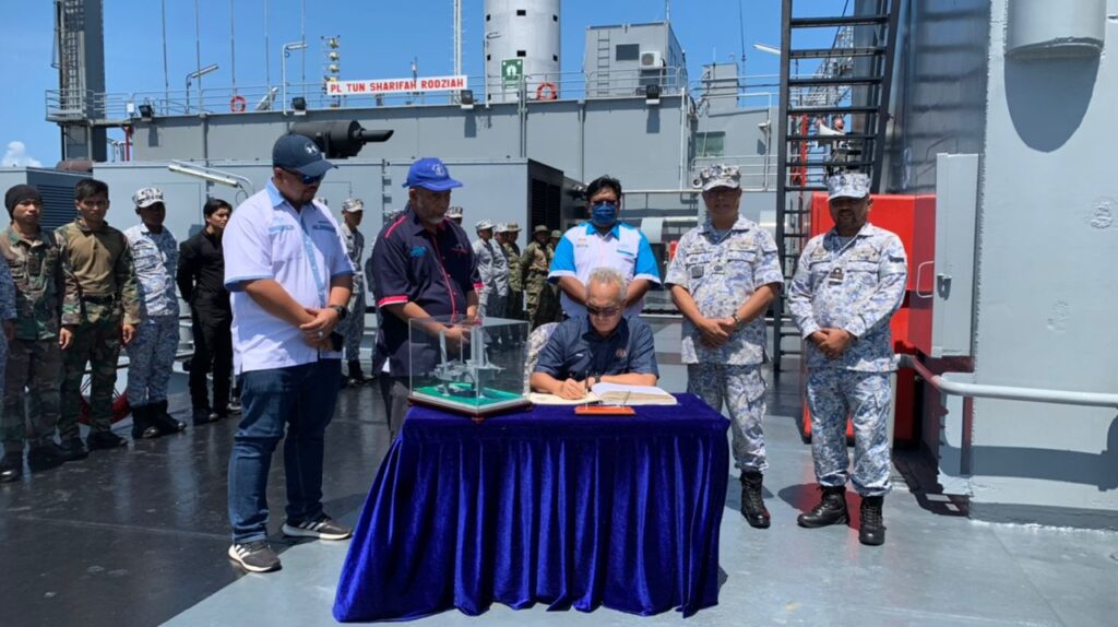 Projek Pembangunan Jeti Terapung Biokomposit - Portal Rasmi Kementerian ...