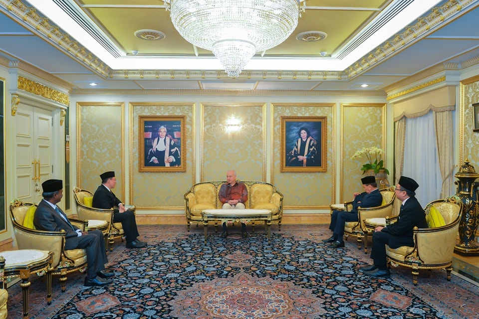 DYMM Paduka Seri Sultan Perak, Sultan Nazrin Muizzuddin Shah Berkenan ...