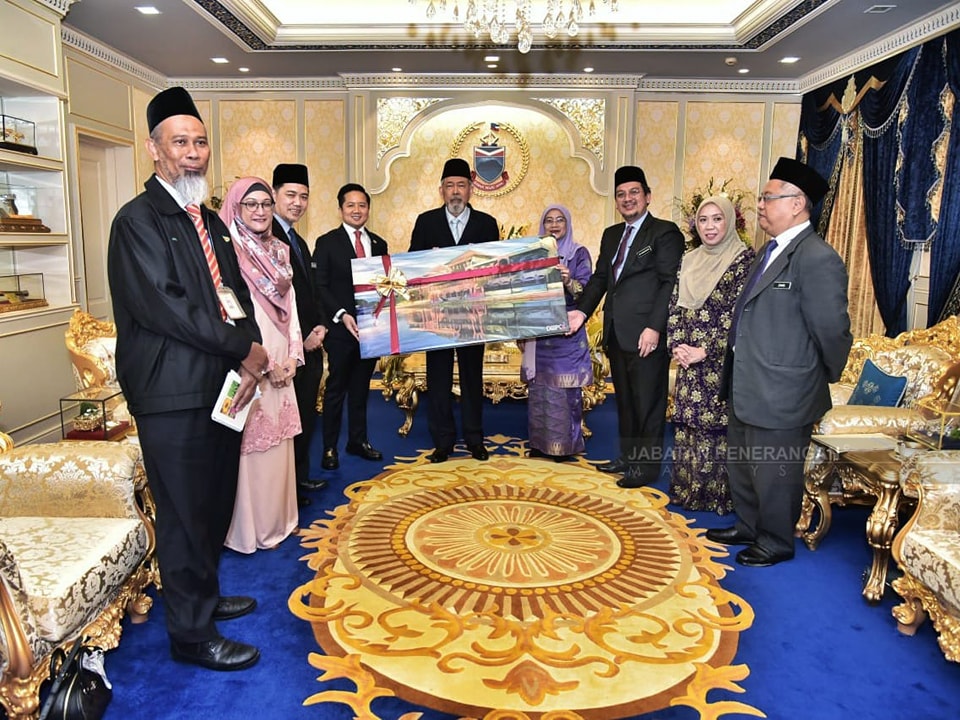Kunjungan Hormat YB Datuk Arthur Joseph Kurup, Timbalan Menteri Sains ...