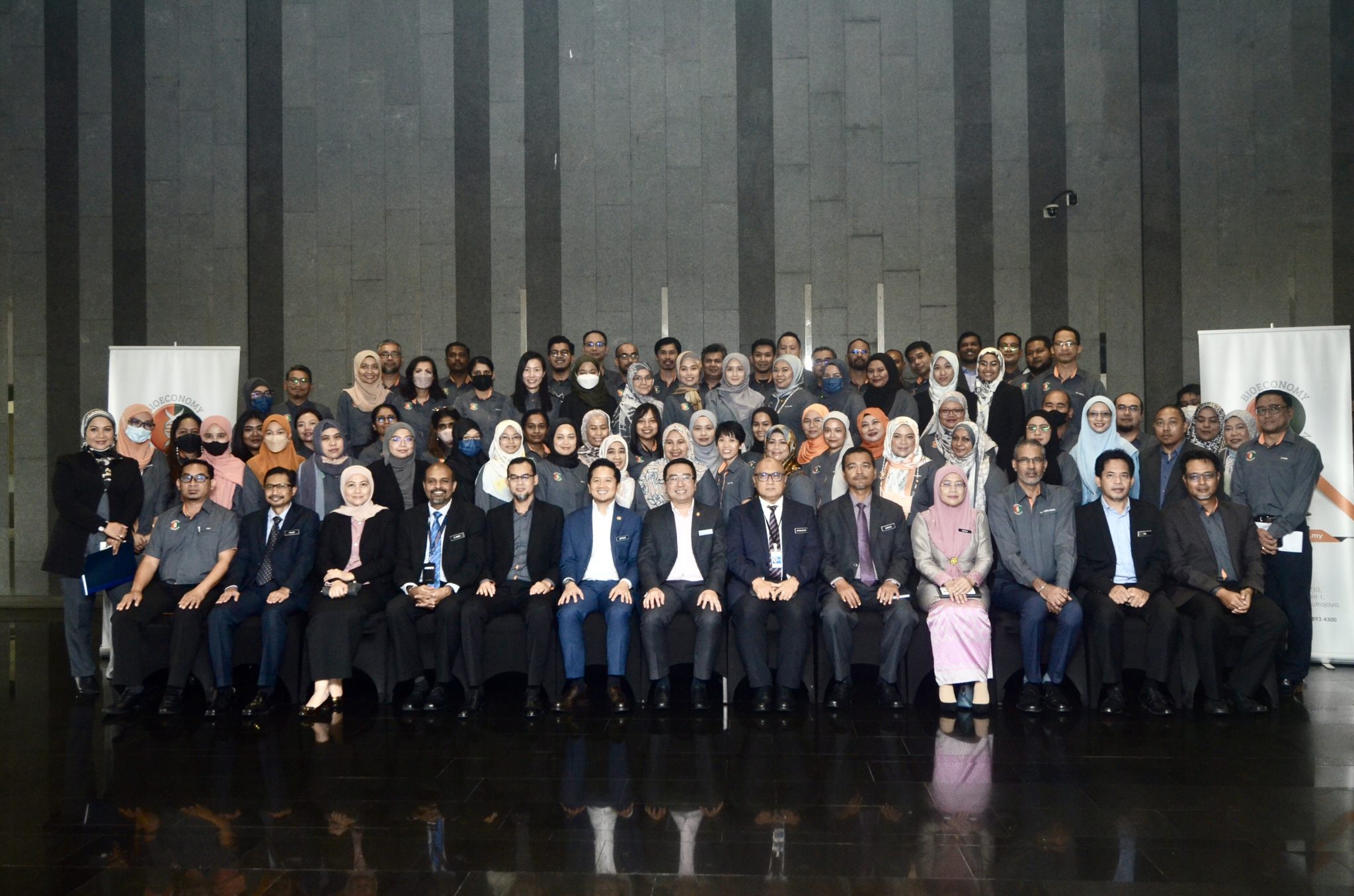 Lawatan Kerja YBM Dan YBTM MOSTI Ke Malaysian Bioeconomy Development ...