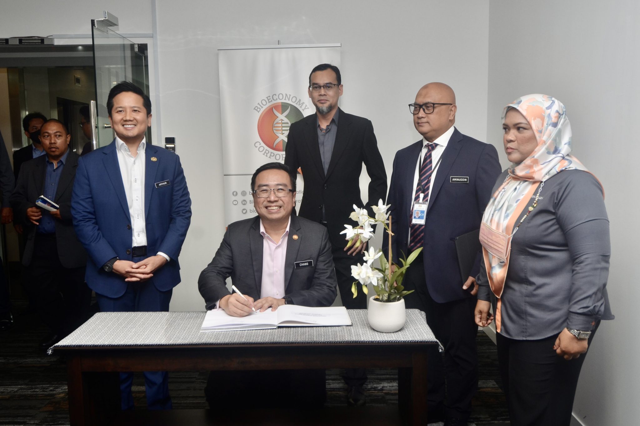 Lawatan Kerja YBM Dan YBTM MOSTI Ke Malaysian Bioeconomy Development ...