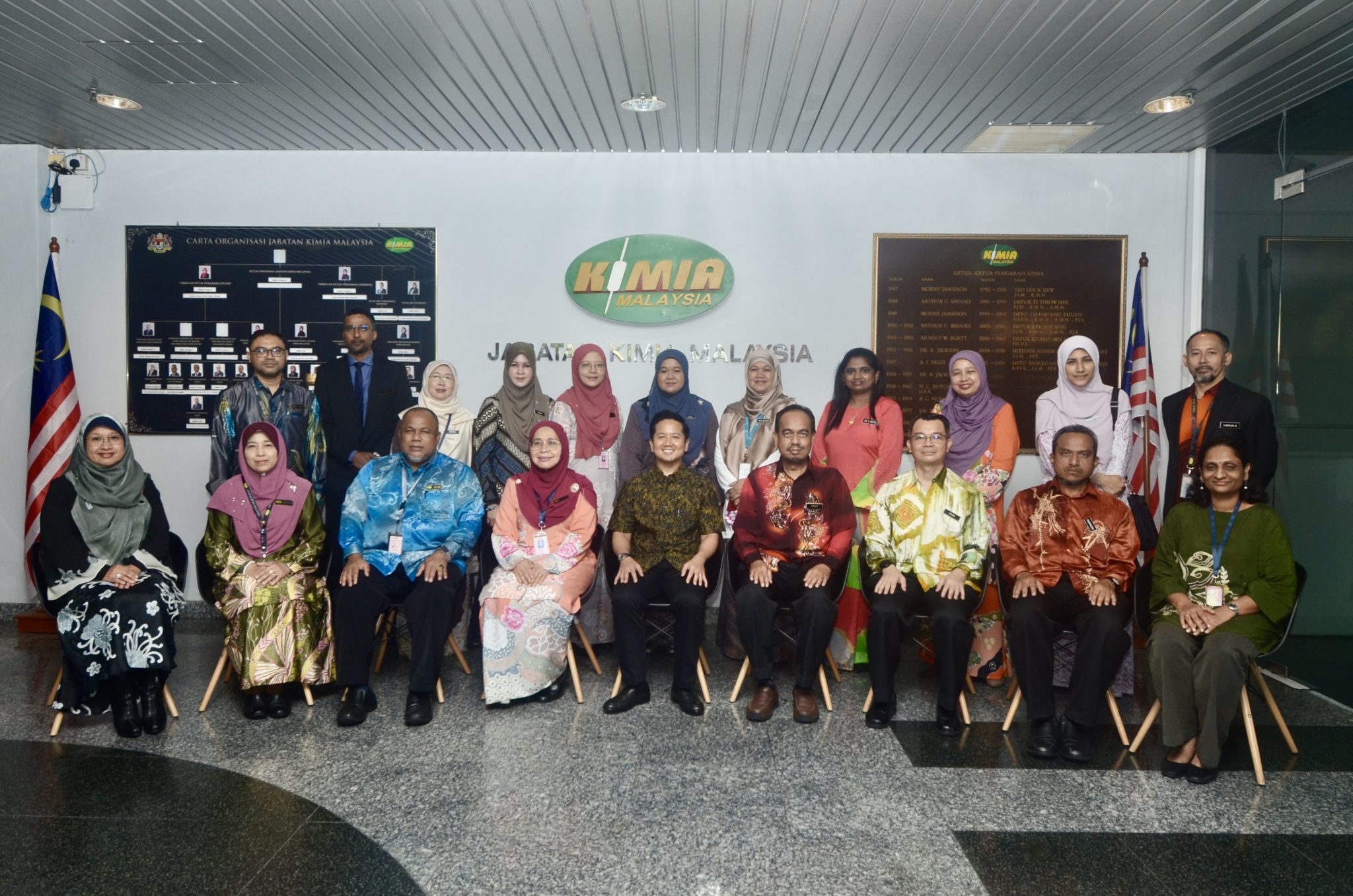 Lawatan Kerja YBTM MOSTI Ke Jabatan Kimia Malaysia (KIMIA Malaysia ...