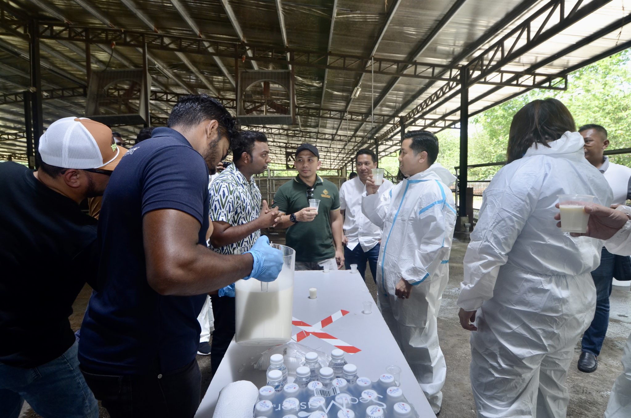 Lawatan Kerja YBTM MOSTI Ke Ladang Famox Sdn Bhd - Portal Rasmi ...