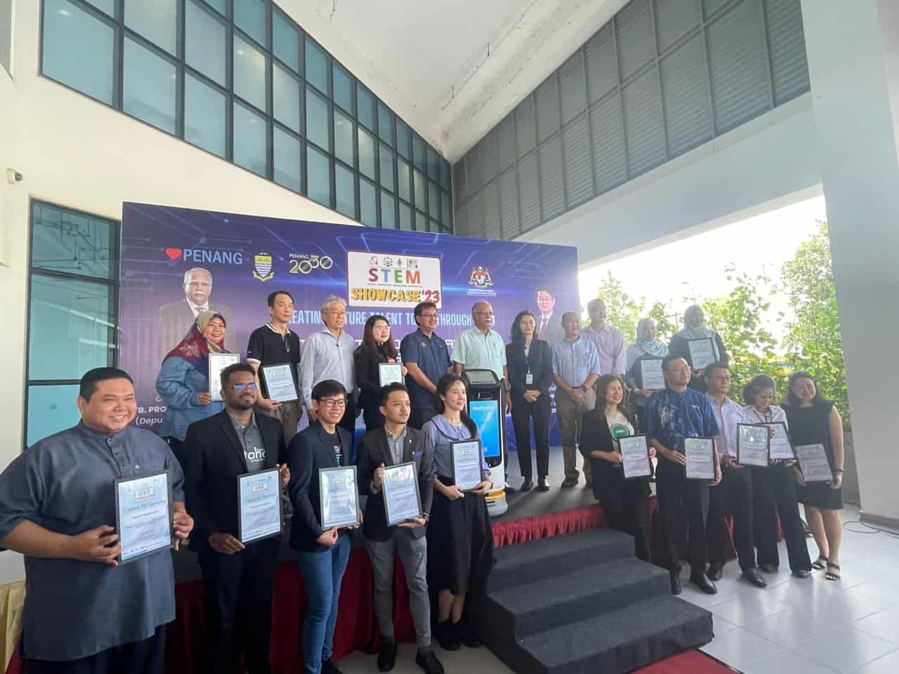 STEM Showcase 2023 - Portal Rasmi Kementerian Sains, Teknologi Dan Inovasi
