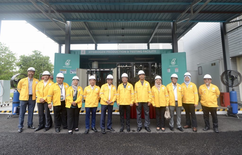 Lawatan Kerja YBM MOSTI ke Petronas Research Sdn Bhd (PRSB) - Portal ...