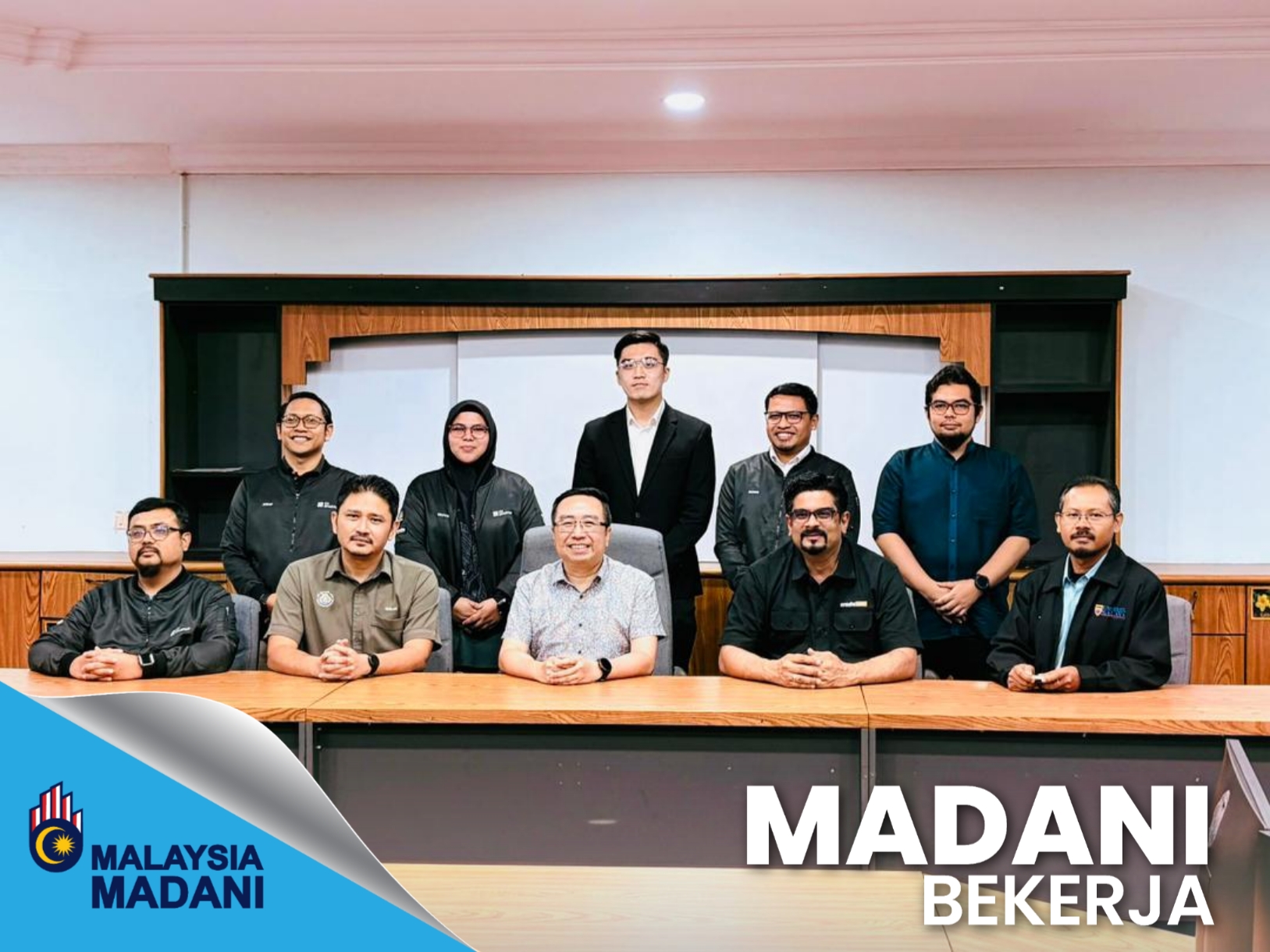 Projek Rintis MyHackathon–Sistem ServIT Smart City Tanjung Malim, Perak ...